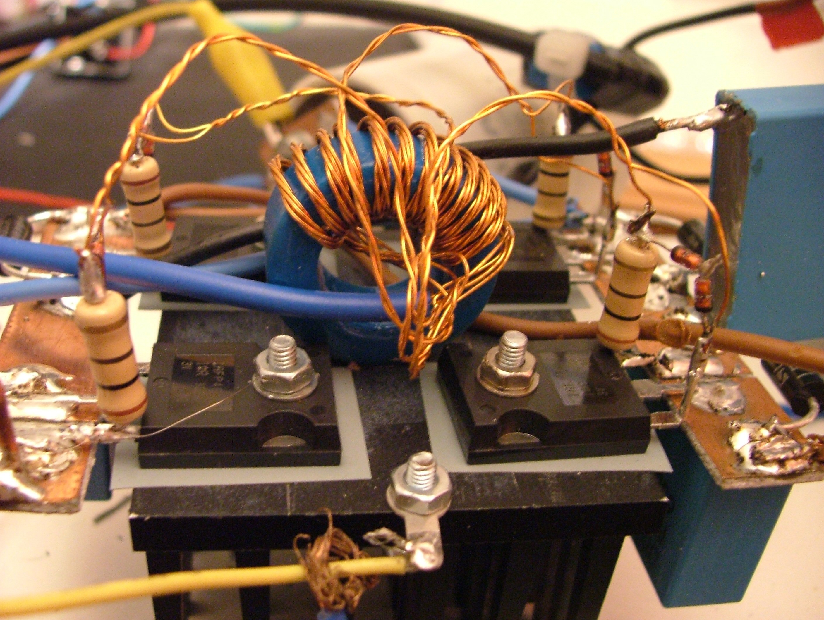 (DR)SSTC2 (Dual Resonant) Solid State Tesla Coil - Extreme Electronics
