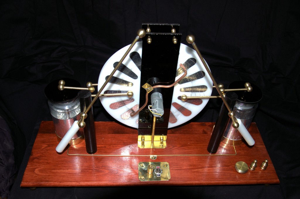 Wimshurst Machine - Extreme Electronics
